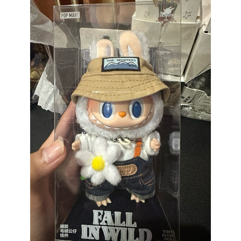 Jual labubu fall in wild | Shopee Indonesia