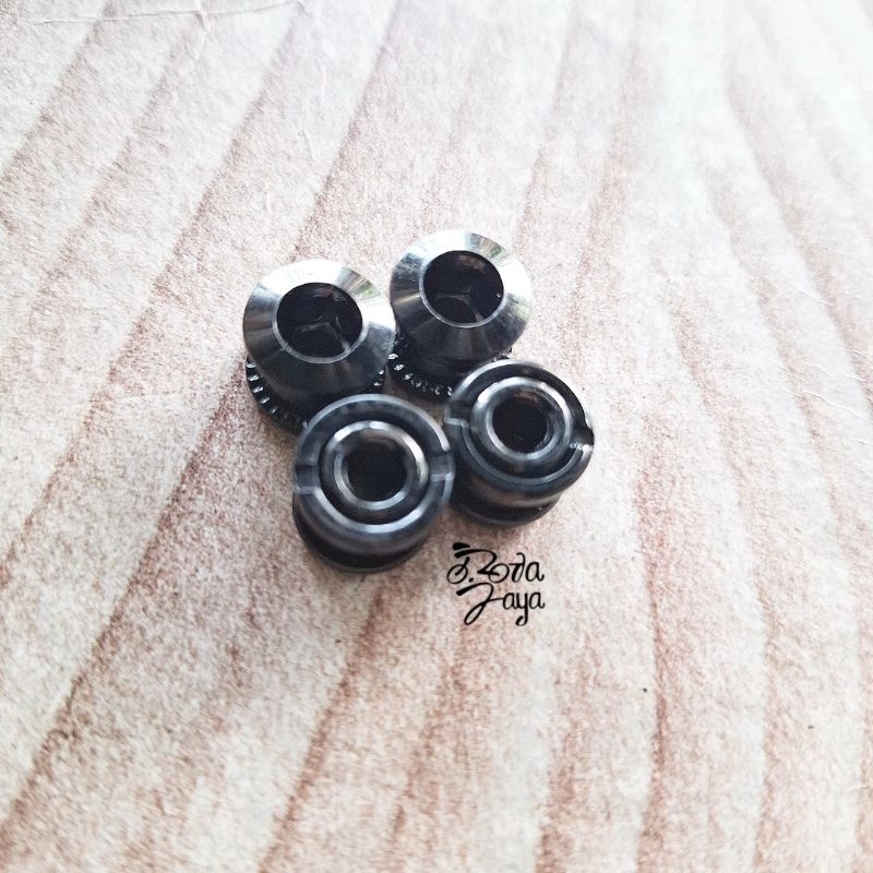 Jual 4pc 10.6mm BAUT BOLT CHAIN RING CRANK BESI HITAM | Shopee Indonesia