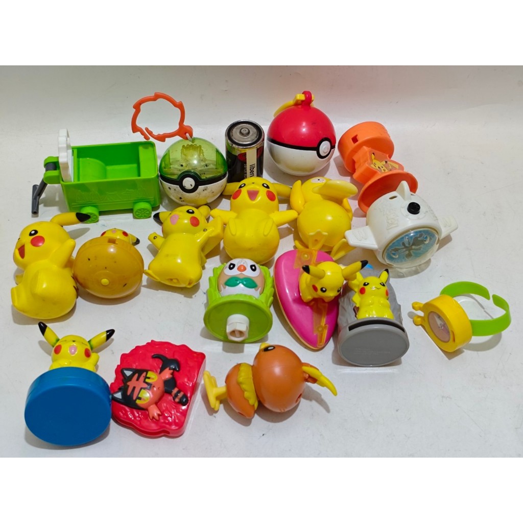 Jual Set happy meals mcd pokemon litten rowlet pikachu zekrom regigigas ...