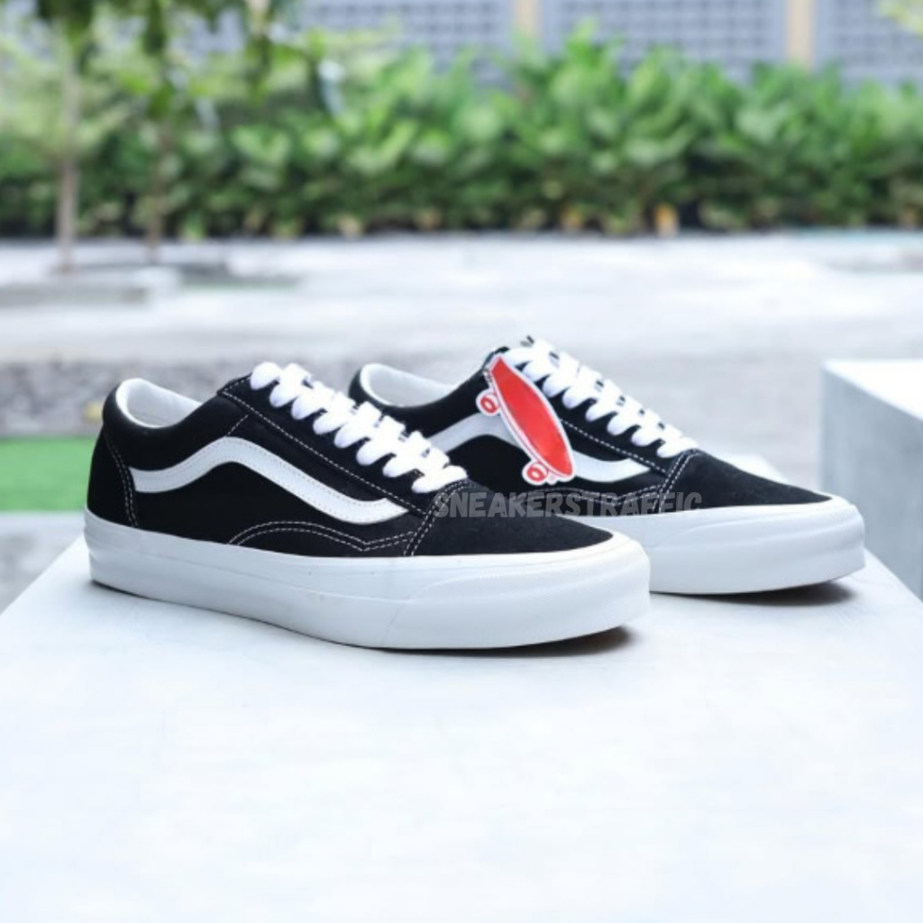 Jual Sepatu Sneakers Old Skool OG Black White Kasual Hitam Putih ...