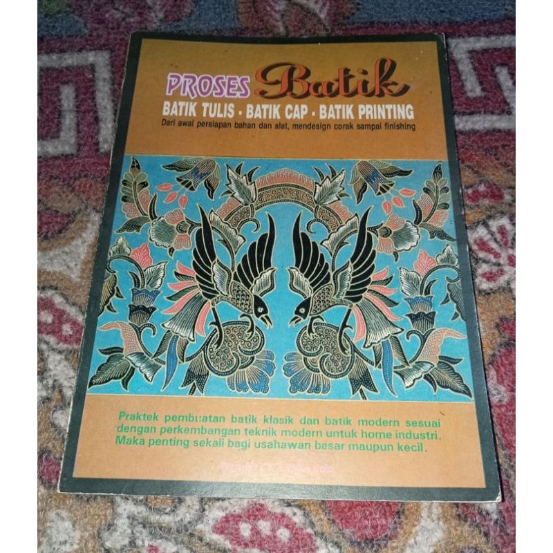 Jual buku proses batik batik tulis batik cap batik printing | Shopee Indonesia