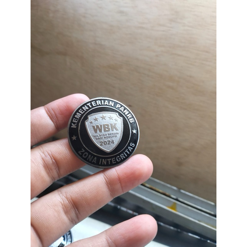 Jual Pin WBK kementerian PAN-RB 2024 | Shopee Indonesia