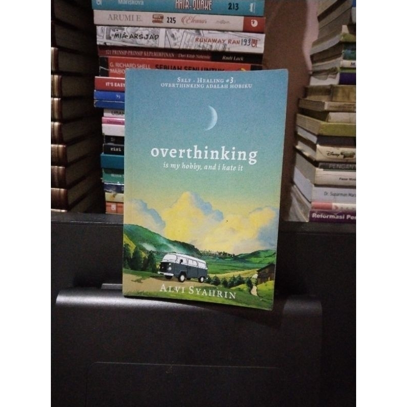 Jual buku alvi syahrin overthinking original | Shopee Indonesia