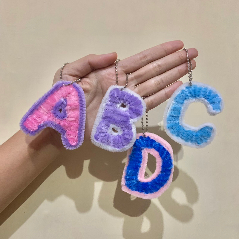 Jual Keychain Huruf | Keychain Custom | Gantungan Kunci Huruf Kawat ...