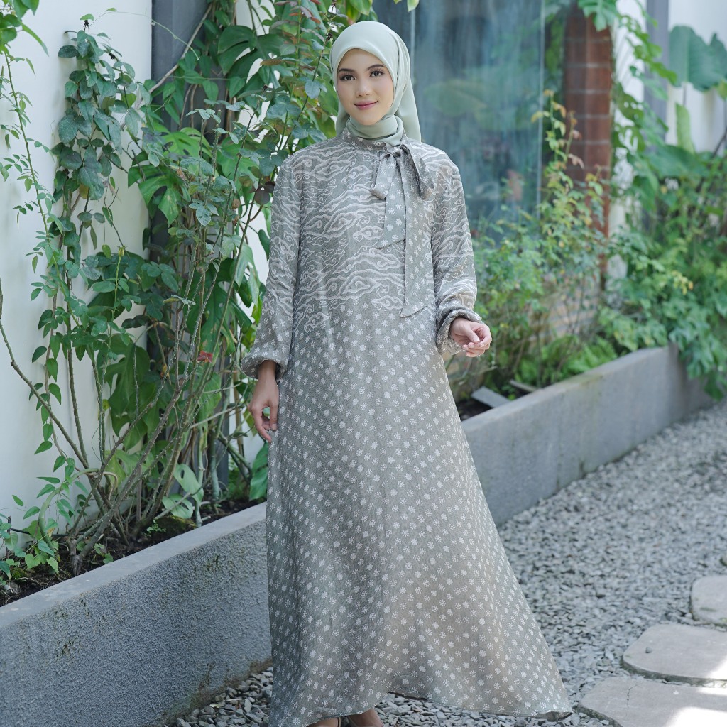 Jual BATIK TRUSMI Dress Panjang Lebaran Wanita Batik Mega Mendung ...
