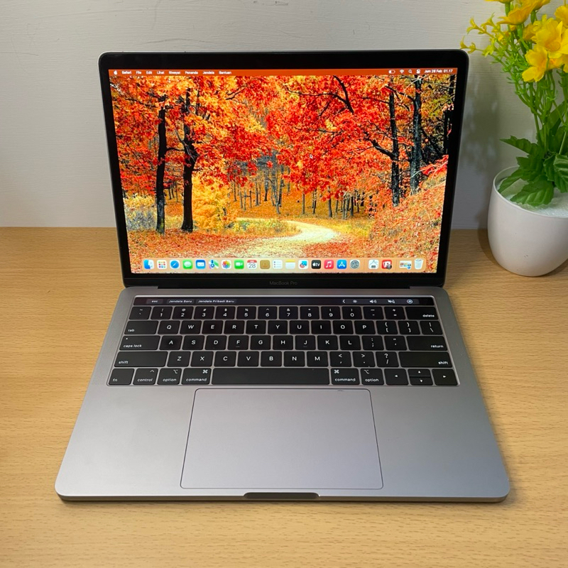 Jual Macbook Pro Retina 13 Inch 2018 Ram 8 SSD 128/256GB Touchbar ...