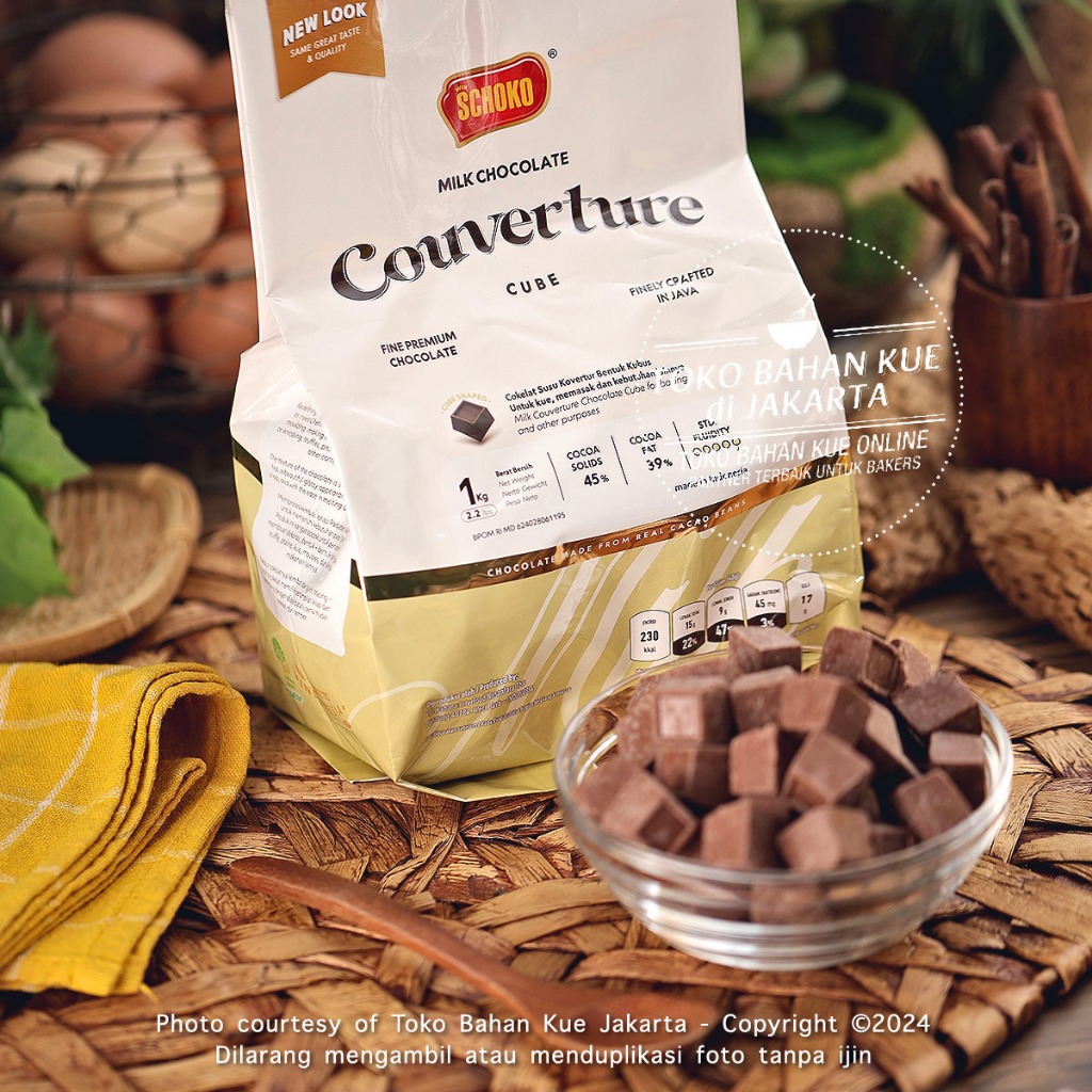 Jual Schoko MILK CUBE 250gr Chocolate Couverture Cokelat Dadu Susu ...
