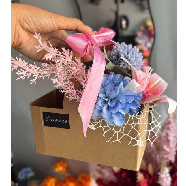 Jual Flowerry handle coffee - Buket Vas Bunga Artificial Wisuda / Vase ...