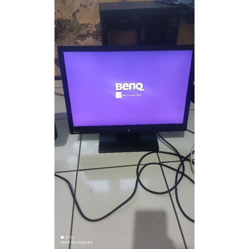 Jual monitor Benq 19 in masih mulus | Shopee Indonesia