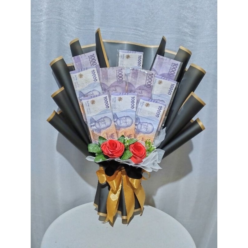 Jual Buket Uang Kosongan isi 10 Lembar Bunga Mawar Artificial + Gratis ...