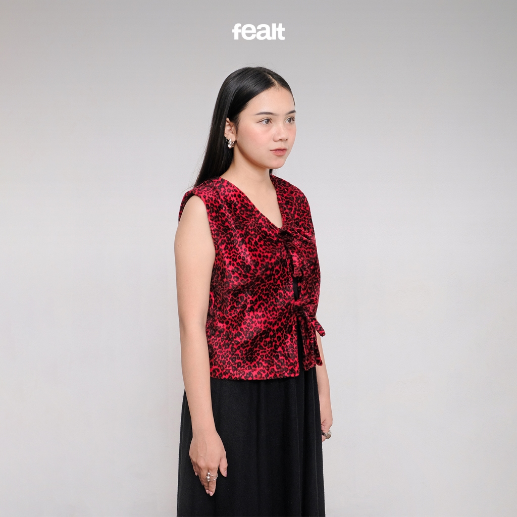 Jual MARO VEST | Leopard red Fealt | Shopee Indonesia
