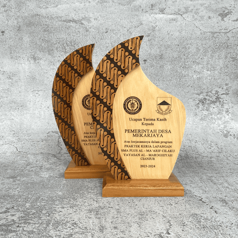 Jual PLAKAT KAYU / PIALA KAYU CUSTOM PREMIUM, SOUVENIR EVENT KORPORASI ...