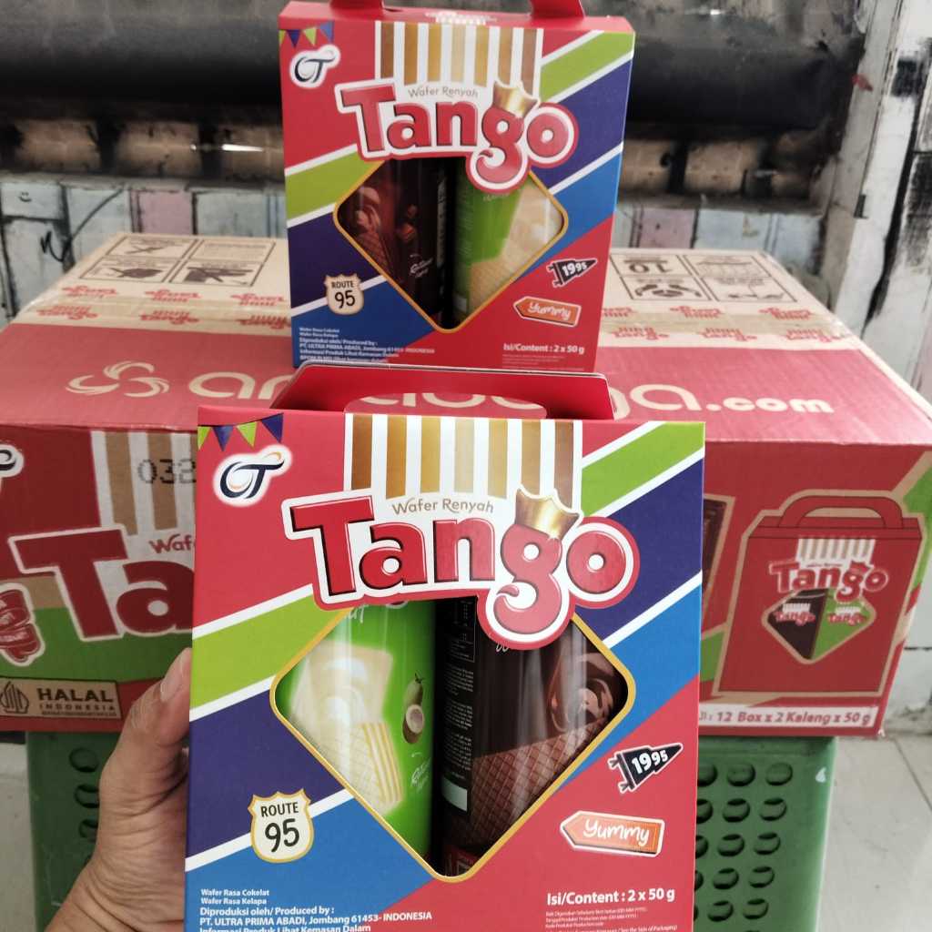 Jual tango wafer isi 2 kaleng ( 1 dus isi 12 box ) | Shopee Indonesia