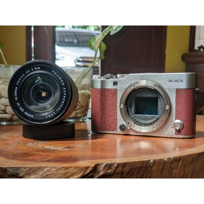Jual kamera mirrorless Fujifilm xa3+kit+dusboo | Shopee Indonesia
