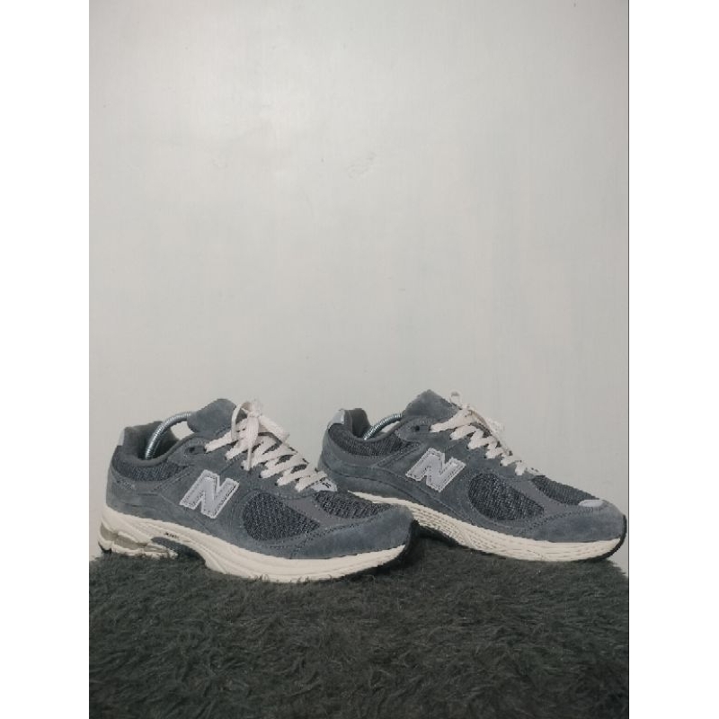 Jual Sepatu New Balance 2002R | Shopee Indonesia