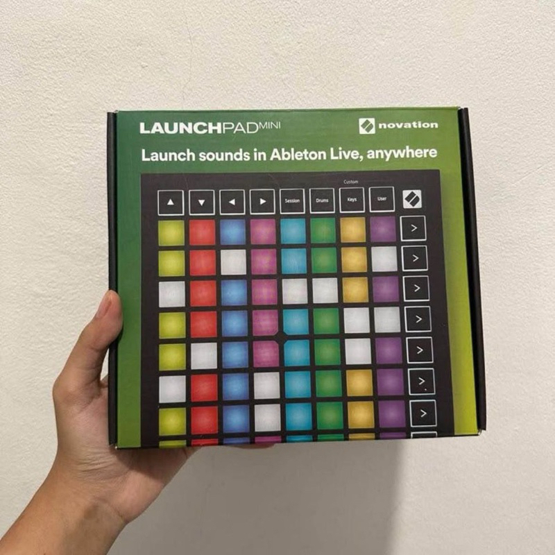 Jual launchpad Mini MK3 Novation | Shopee Indonesia