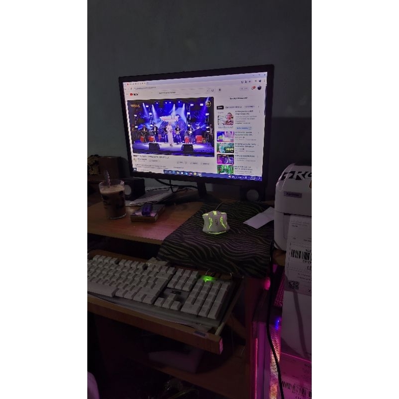 Jual monitor rusak lcd hitam titik | Shopee Indonesia