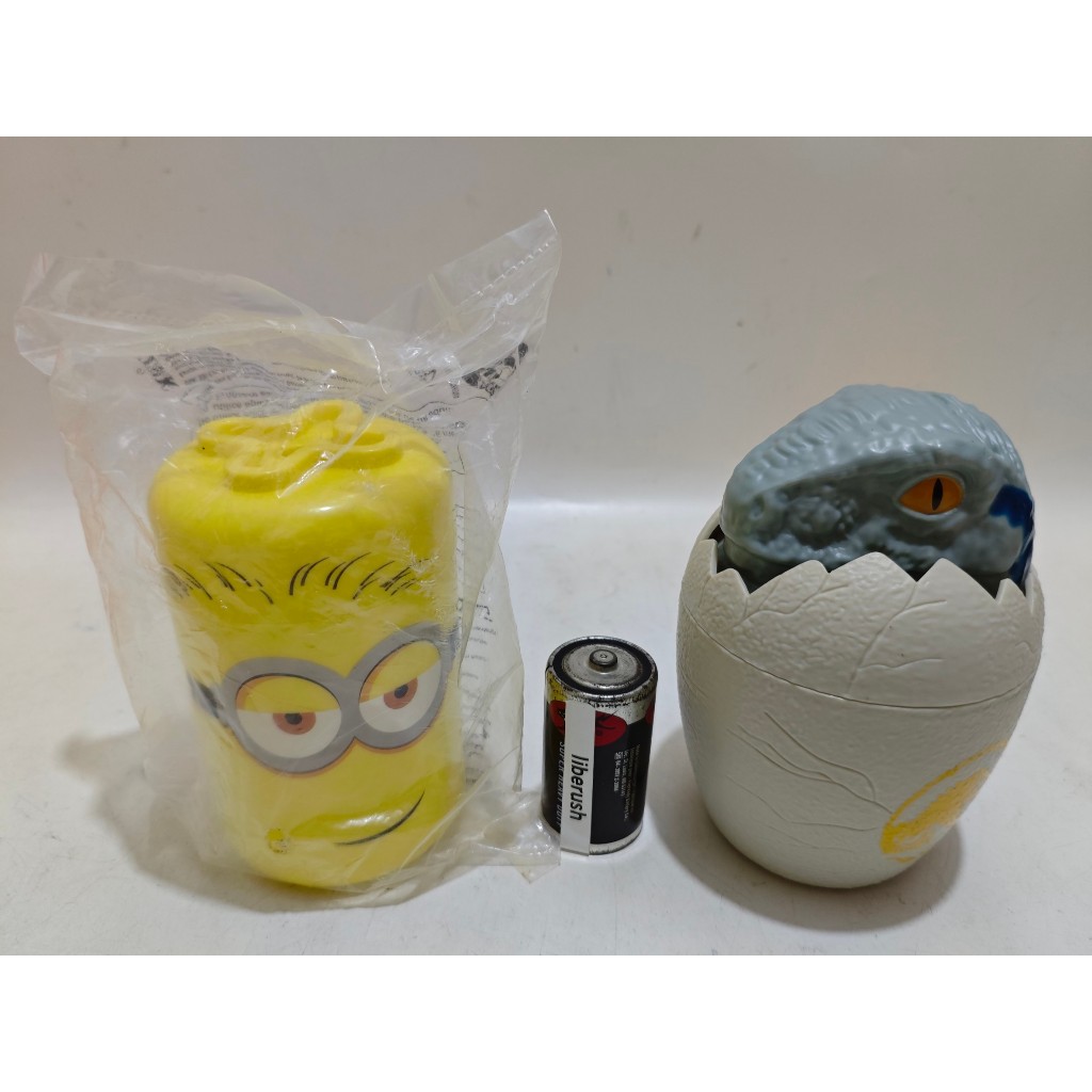 Jual Set despicable me minions the rise of gru water bottle , nestle ...