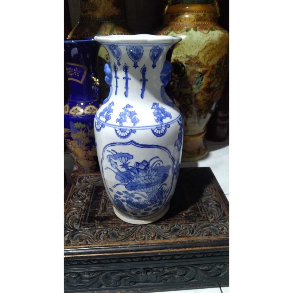 Jual Guci Putih Biru Bunga Keramik Kuno Jadul Antik | Shopee Indonesia