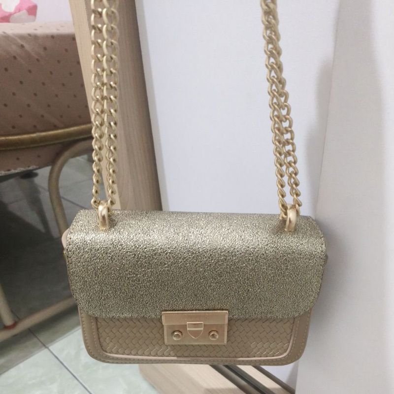Jual tas CK tali rantai | Shopee Indonesia