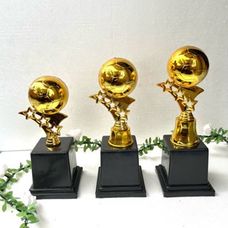 Jual Piala Bola Piala Futsal Piala Best Player Piala Top score Emas ...