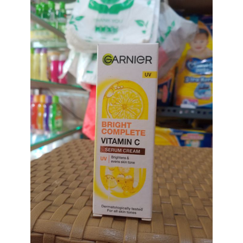 Jual Garnier UV Bright Complete vitamin C serum cream 20ml | Shopee Indonesia