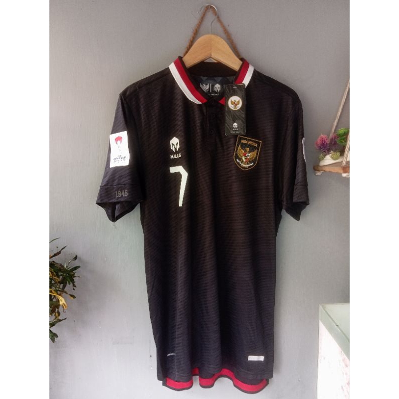 Jual Jersey Mills Timnas Third 2022 Player Issue Bnwt Boxset | Shopee ...