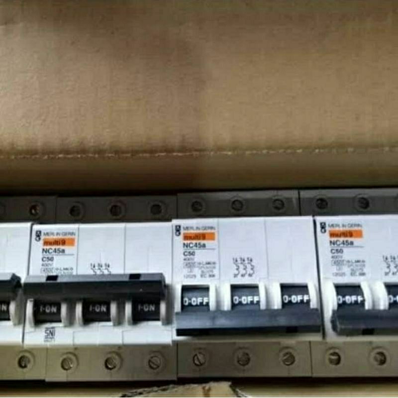 Jual Mcb Merlin Gerlin NC45 3p 6A - 63A / MCB NC45 3p merlin gerlin 6A - 63A | Shopee Indonesia