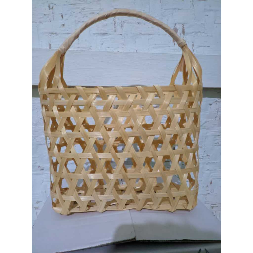 Jual Tas keranjang anyaman bambu/ anyaman/ parcel/hampers/ ukuran 25x10x20 | Shopee Indonesia