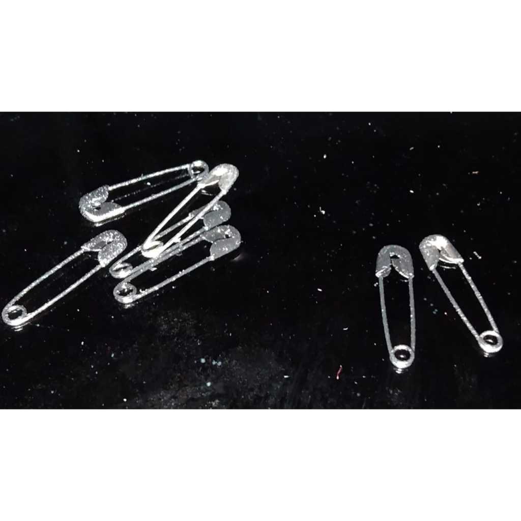 Jual Peniti Besi Jilbab/ Peniti Besi Mini/Kecil Ukuran 20x5mm Warna ...