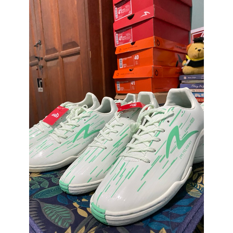 Jual lightspeed reborn in uk 40 new | Shopee Indonesia