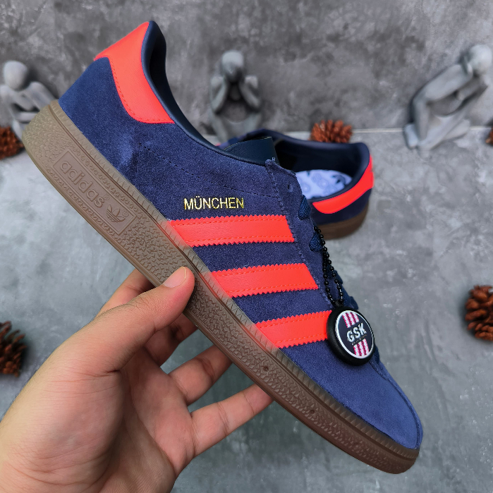 Jual Adidas Munchen Cw Dublin Originals | Shopee Indonesia