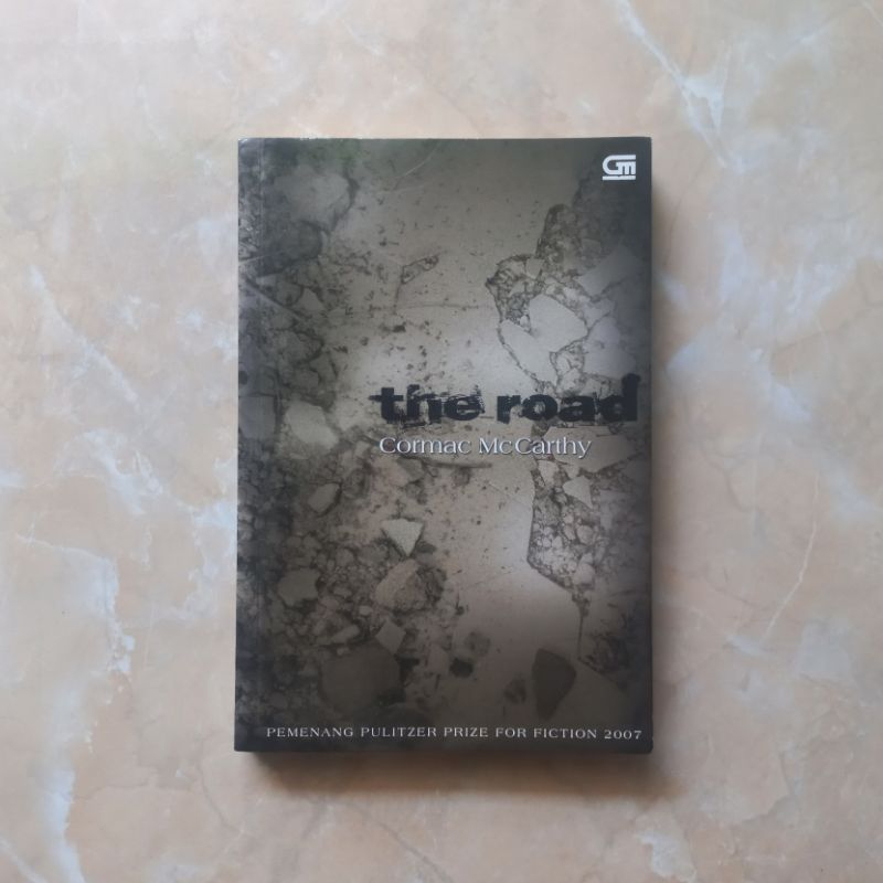 Jual Cormac McCarthy - The Road || Jalan | Shopee Indonesia