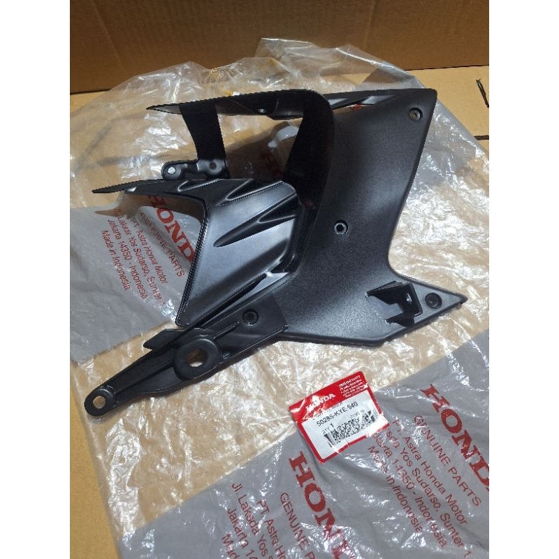Jual shroud L inner dalam honda megapro mono original ahm honda 50285 ...
