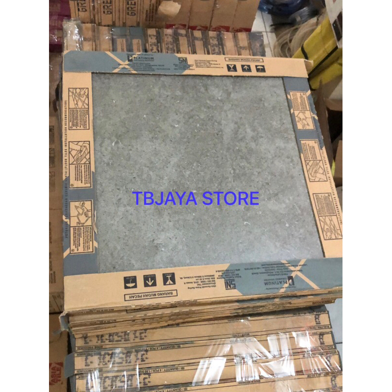 Jual KERAMIK LANTAI TEMBOK MATT 50 X 50 ABU ABU GREY MATT PLATINUM LUNA ...
