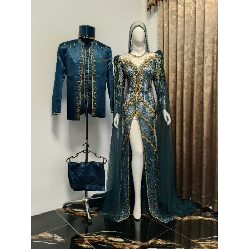 Jual kebaya belah ekor emeral B plus beskap | Shopee Indonesia