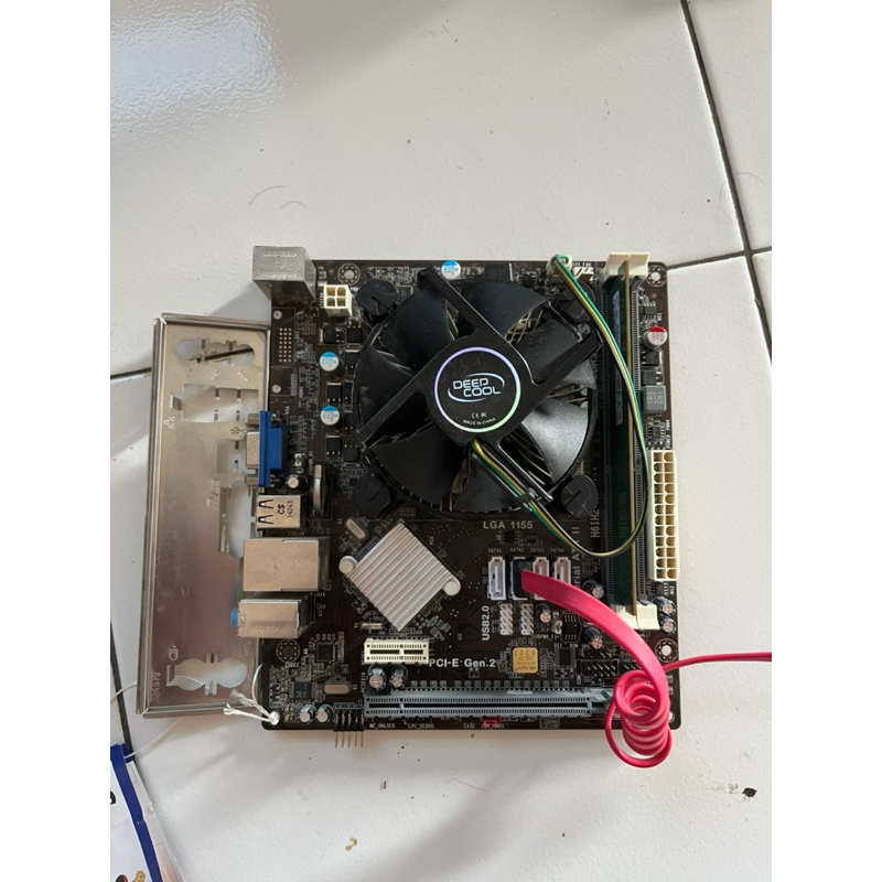 Jual Mobo h61 lawas bekas ram 2gb fan prosesor pentium backpanel ...