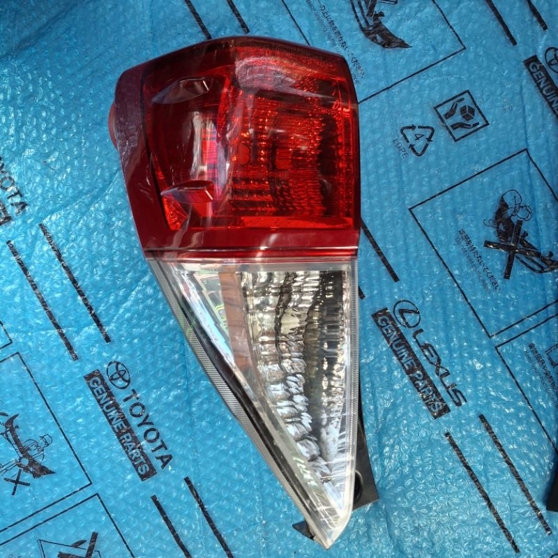 Jual STOPLAMP LAMPU BELAKANG MOBIL INNOVA REBORN 2016 2017 2018 2019 ...