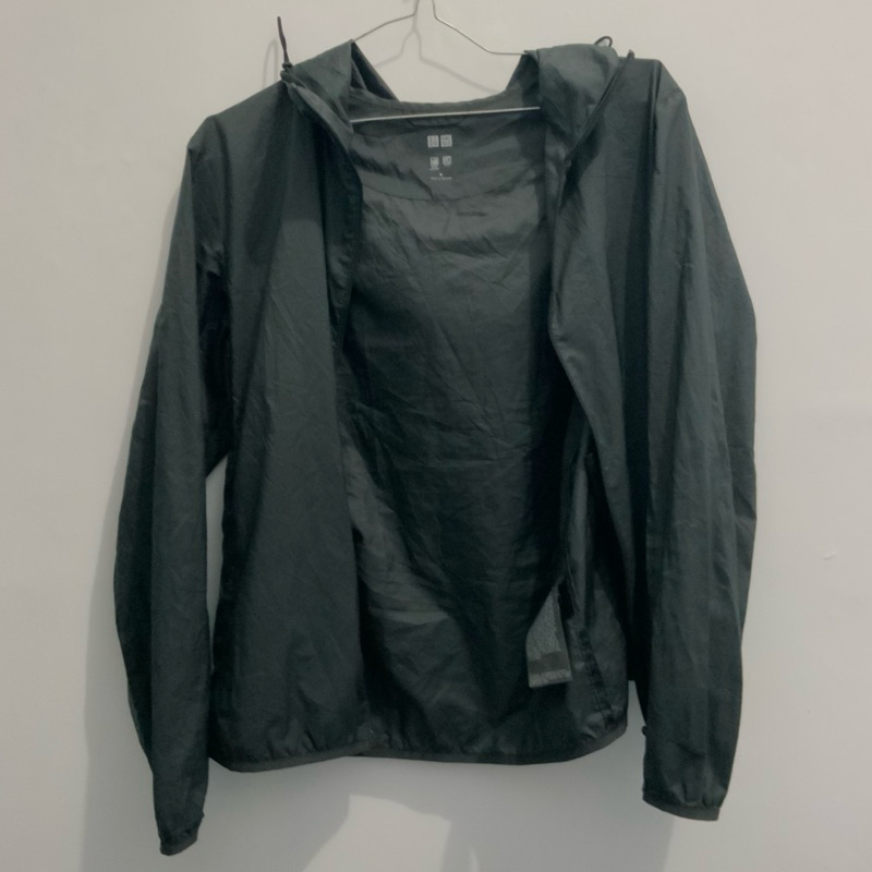 Jual uniqlo running jacket pocketable parka | Shopee Indonesia