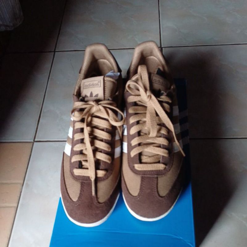 Jual (PRELOVED) ADIDAS Sepatu Sneakers Unisex R71 IH1323 original ...