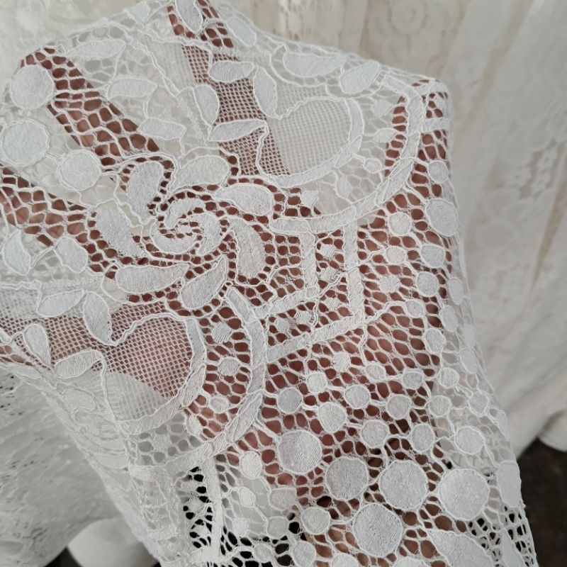 Jual kain brokat | kain brokat katun | kain brokat semi prada | kain ...