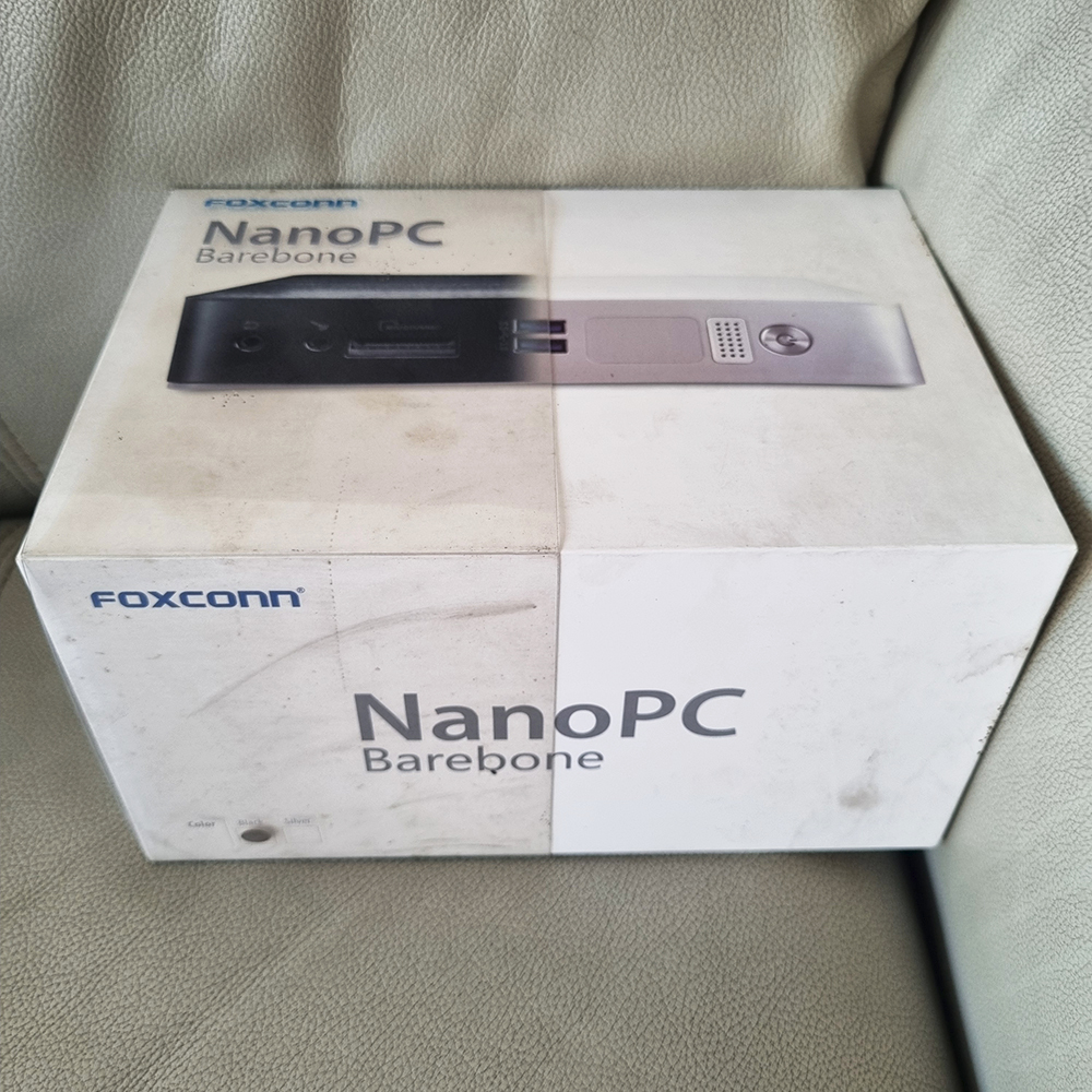 Jual PRELOVED MINI COMPUTER NANOPC BAREBONE FOXCONN TIPE AT-7300 BLACK ...
