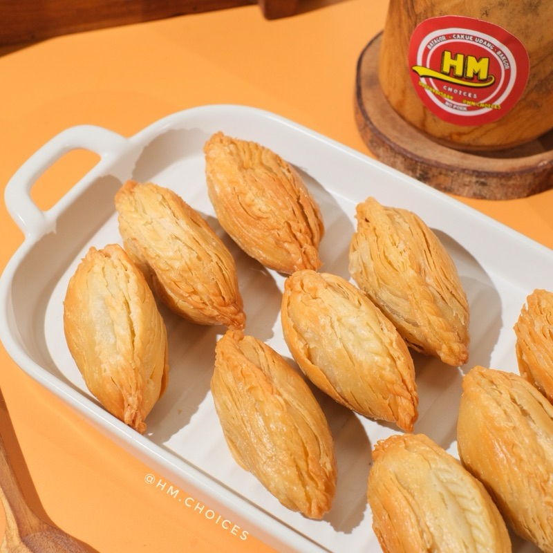 Jual Chicken Curry Puff / Pastel Ayam Kare (isi 10pcs) | Shopee Indonesia
