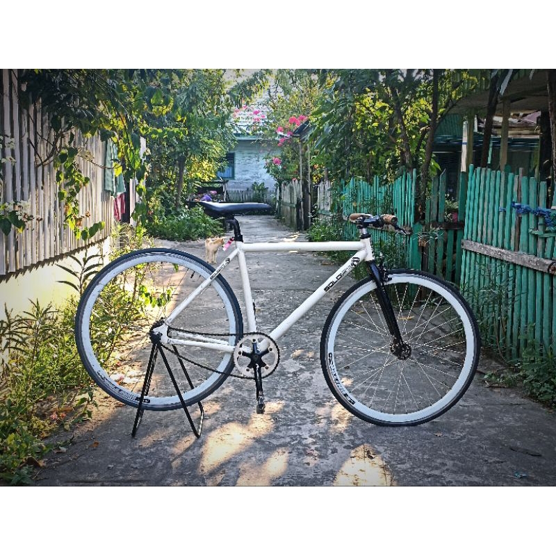 Jual (TERJUAL) sepeda fixie united soloist 71 (warna putih-hitam ...