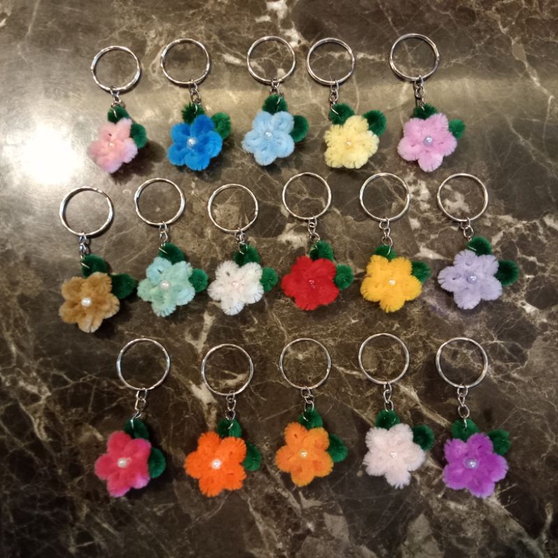 Jual Gantungan Kunci Bunga Kecil Kawat Bulu | Pipe Cleaner | Gantungan ...