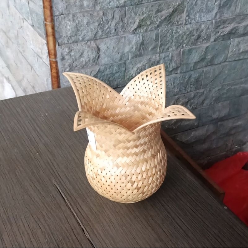 Jual Vas Bunga dari Anyaman Bambu | Shopee Indonesia