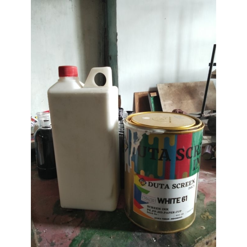 Jual tinta putih duta screen 1kg sudah endapan, siap pakai | Shopee ...