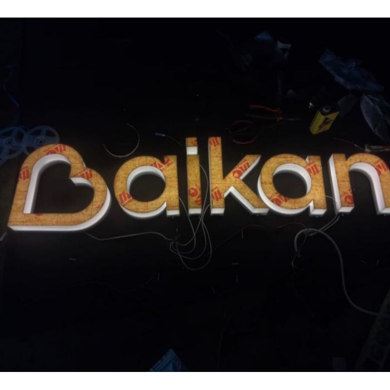 Jual Huruf timbul akrilik menyala untuk ruko | Shopee Indonesia