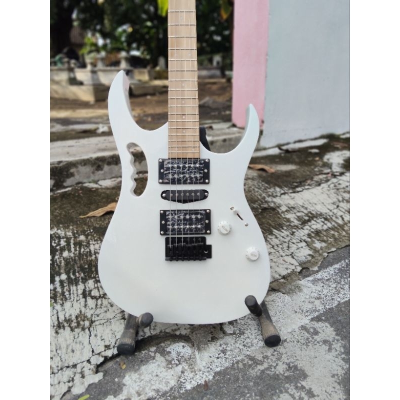 Jual Gitar Elektrik Listrik Difergio White HSH Semi Updown Model Ibanez ...