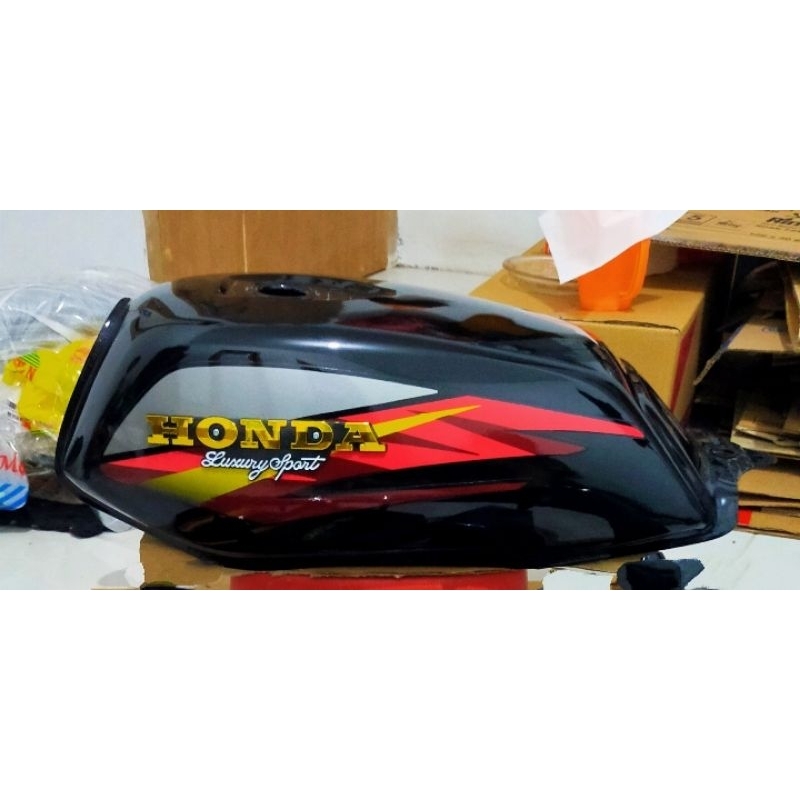 Jual tangki GL pro GL MAX setriping sudah di lapisin pernis clear ...